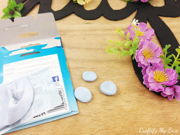 Floral Cardboard Cut-Out Sign: Be Happy | Craftify My Love